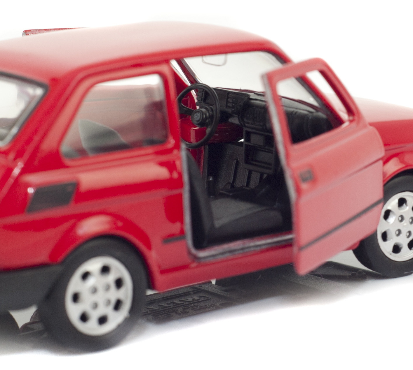 Auto FIAT 126 MALUCH model metalowy WELLY - Hurtownia Biały